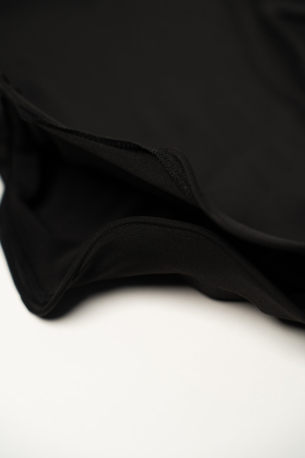 Black Structural Hoop Sweater – Maballa